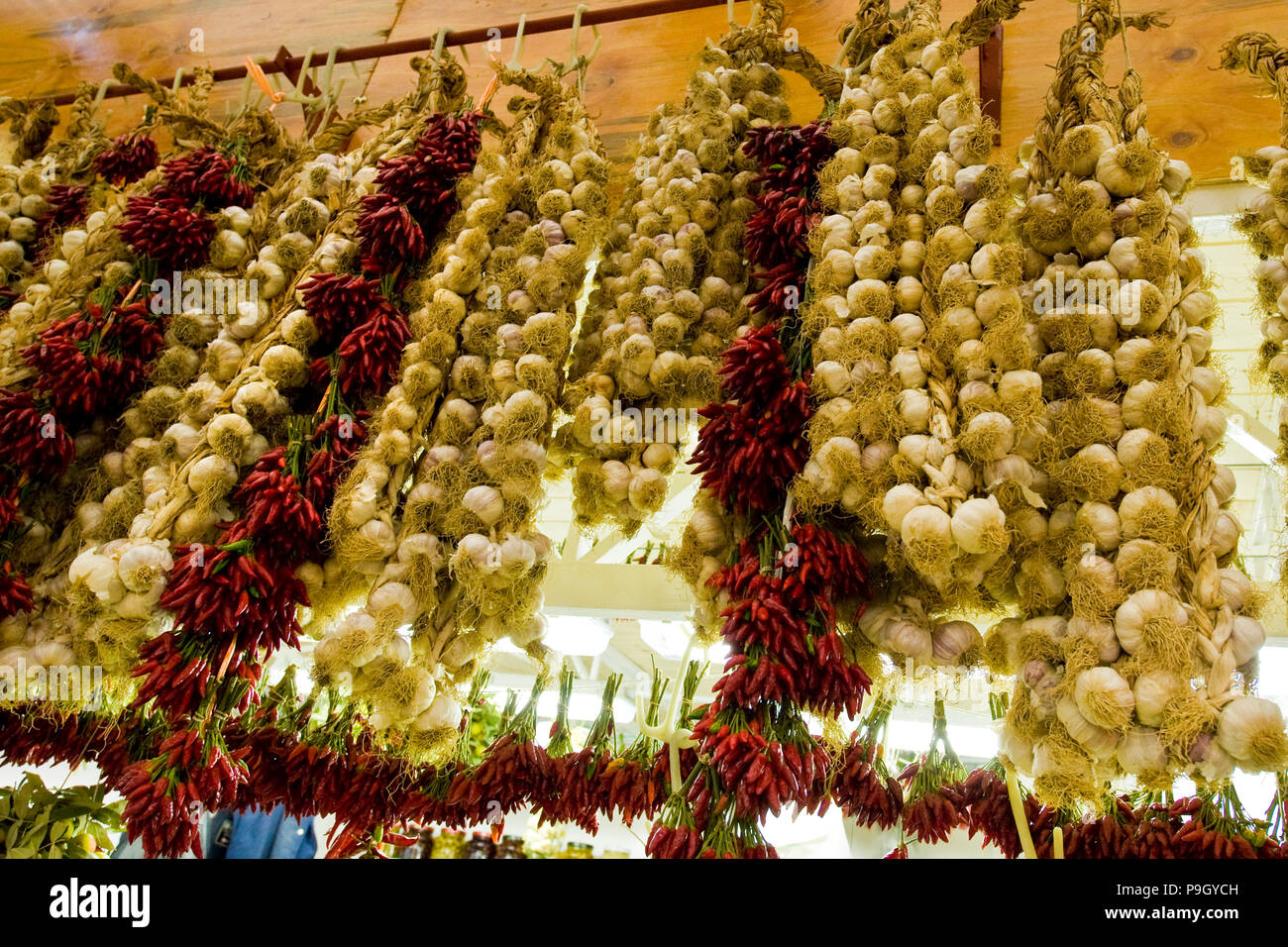 Garlic,Fruits and vegetable market Stock Photo - Alamy