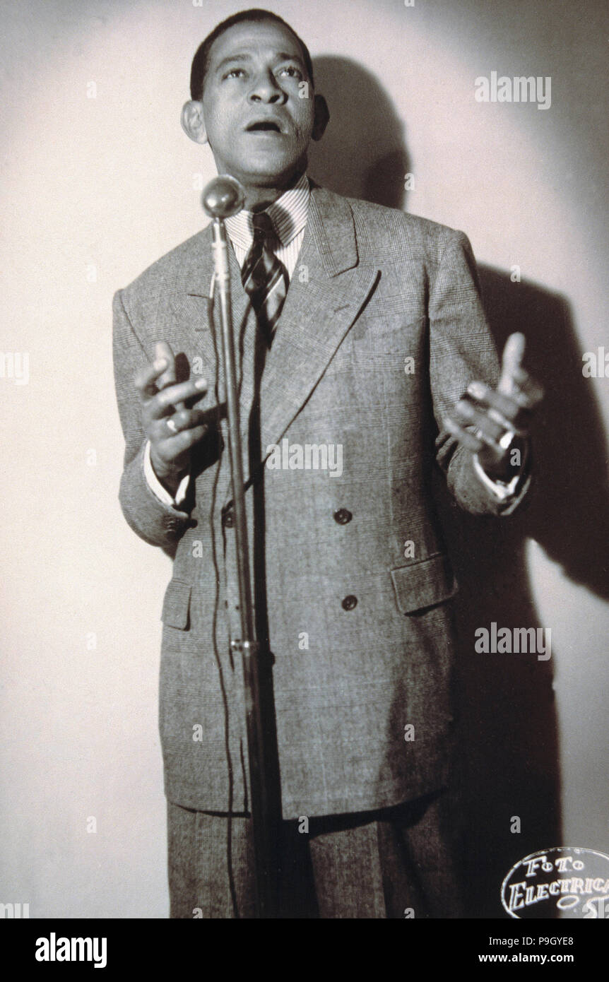 Cuban Singer High Resolution Stock Photography and Images - Alamy