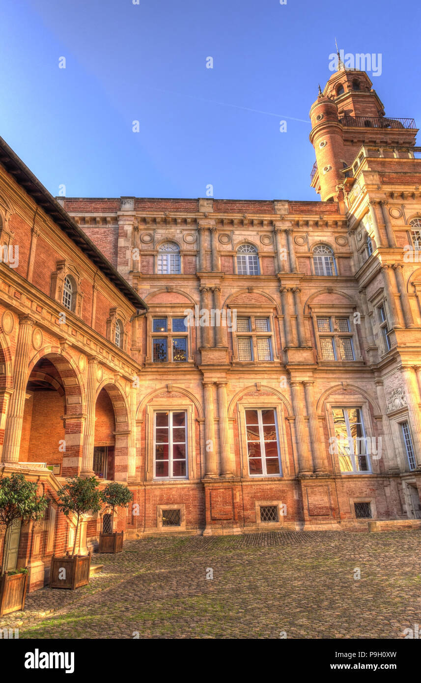 Toulouse aerial view capitol hi-res stock photography and images - Alamy