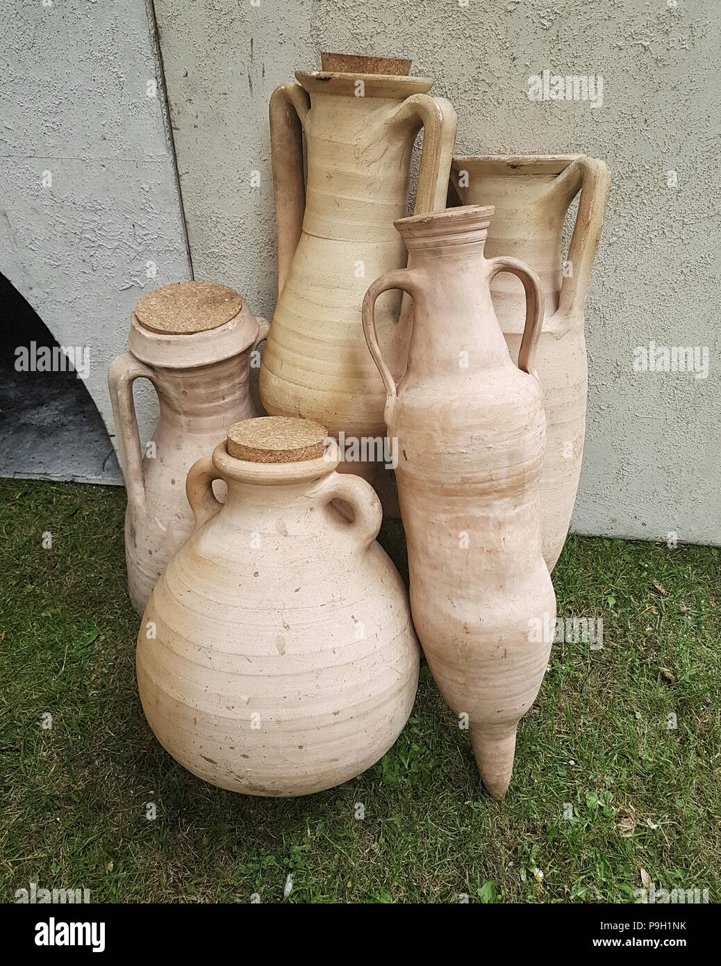 Ancient rome food storage hi-res stock photography and images - Alamy