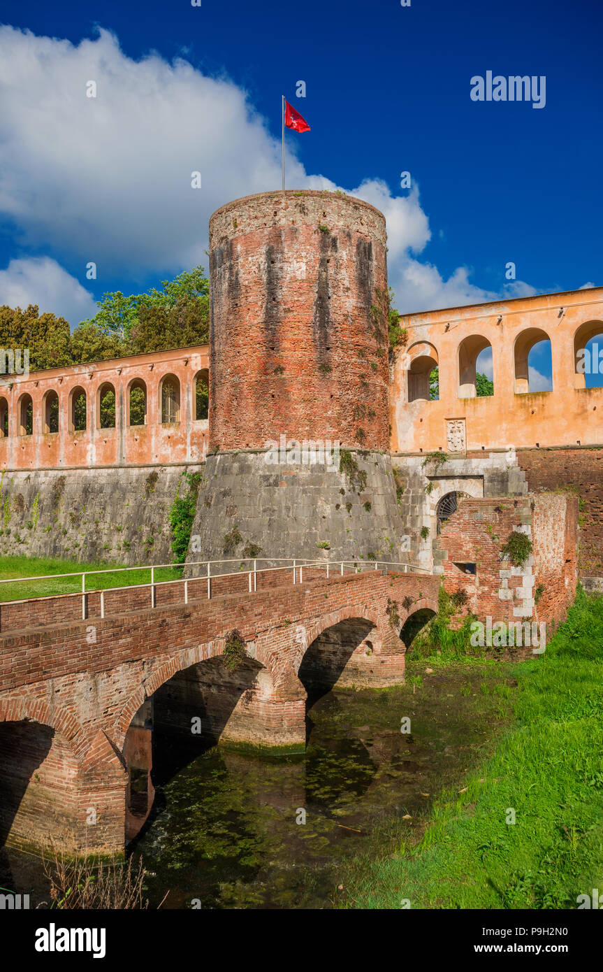 Medieval flag symbol hi-res stock photography and images - Alamy