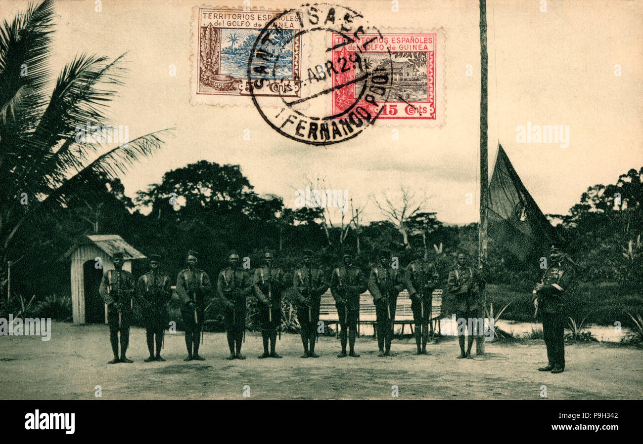 Flag hoisting hi-res stock photography and images - Alamy