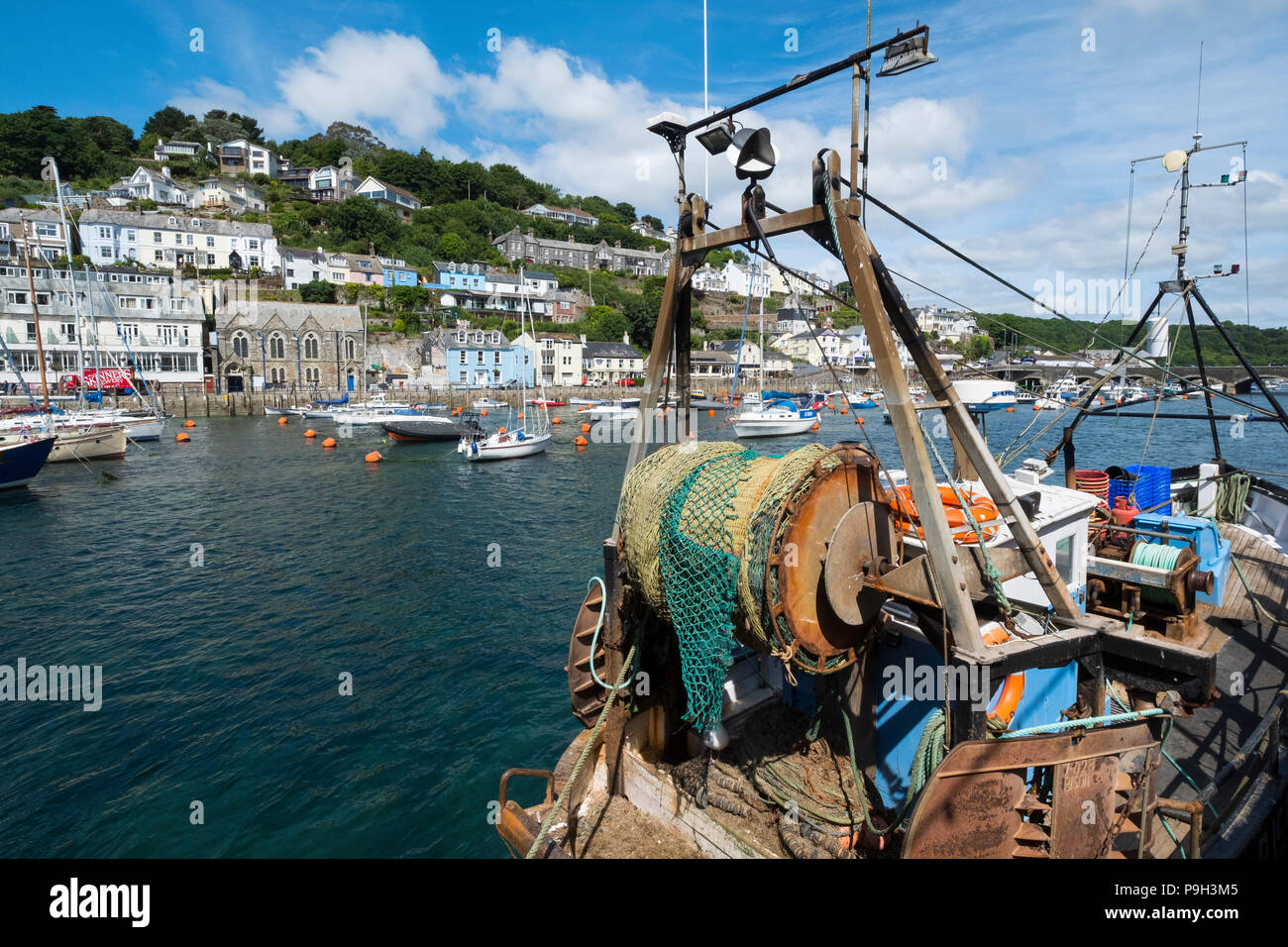The fishing port of Looe, Cornwall, UK Stock Photo - Alamy