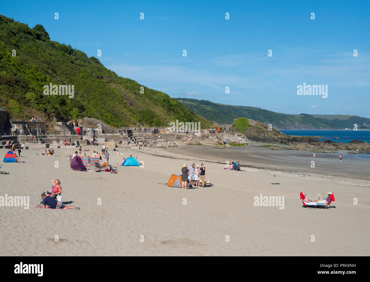 The fishing port of Looe, Cornwall, UK Stock Photo - Alamy
