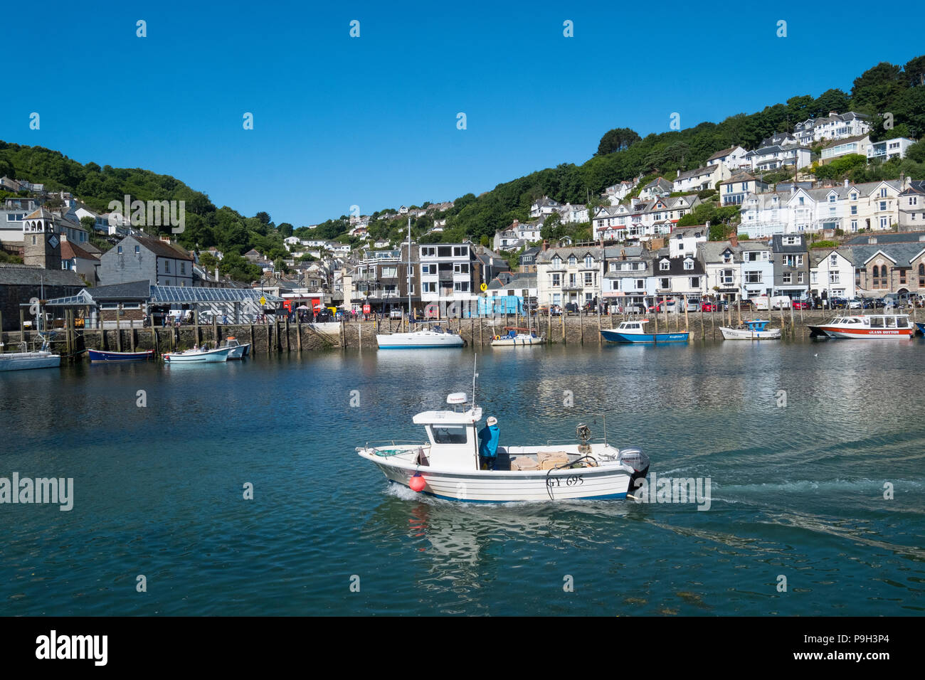 The fishing port of Looe, Cornwall, UK Stock Photo - Alamy