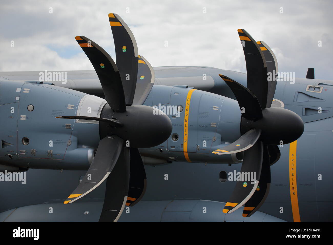 Turboprop engines hi-res stock photography and images - Alamy