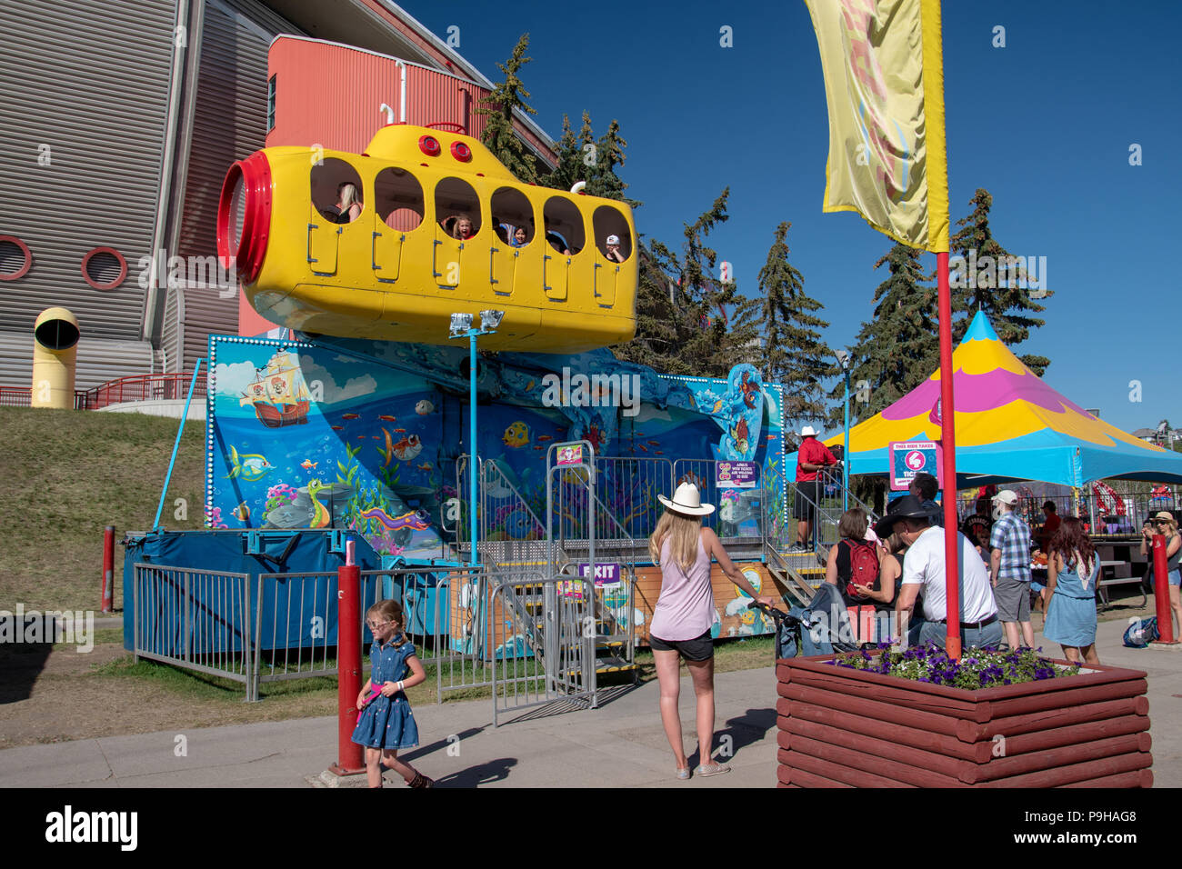 Submarine ride hi-res stock photography and images - Alamy