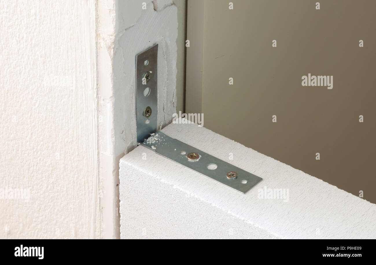 Building a small wall with lightweight concrete blocks - Do it yourself ...