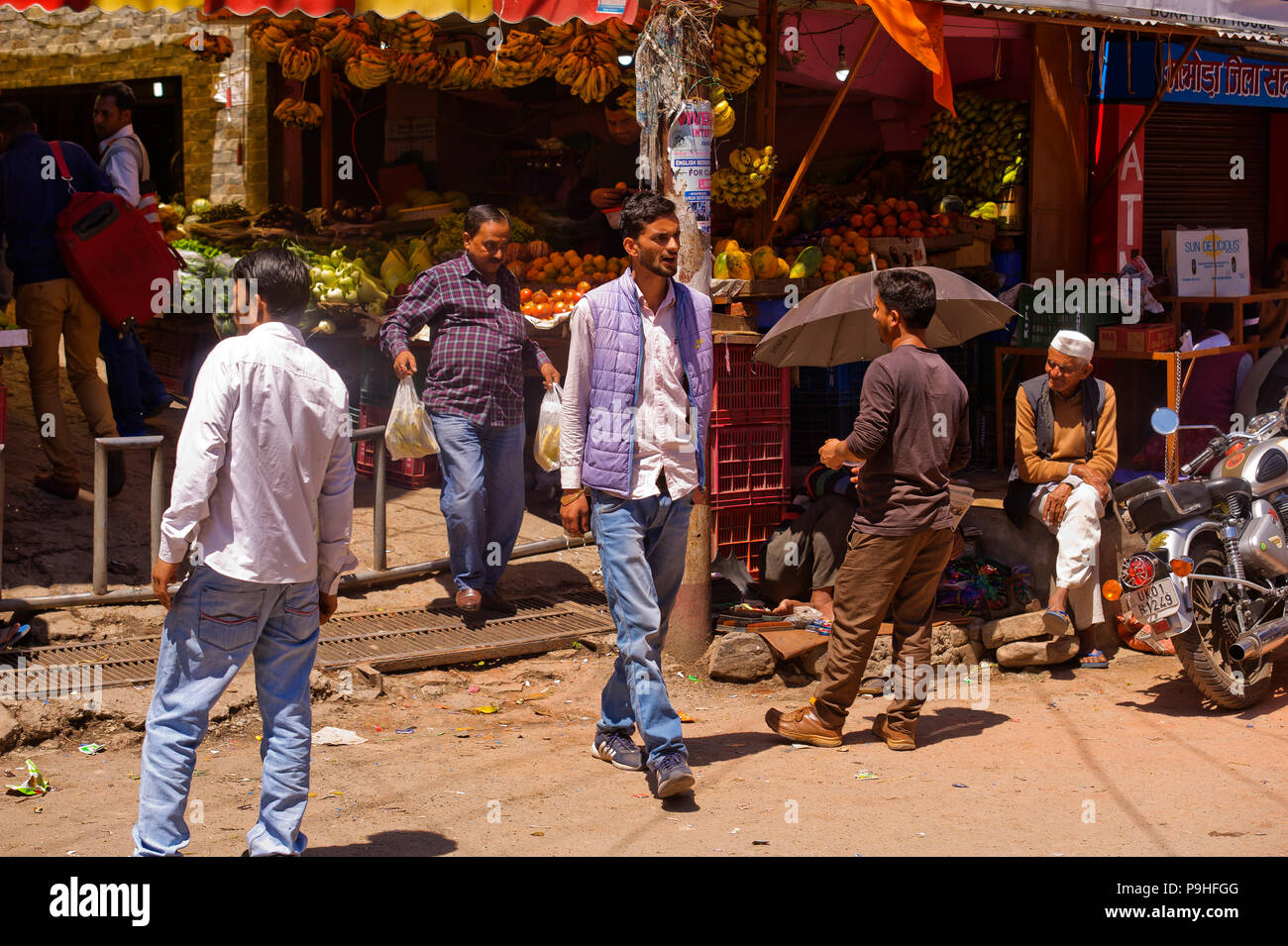 Almora market hi-res stock photography and images - Alamy