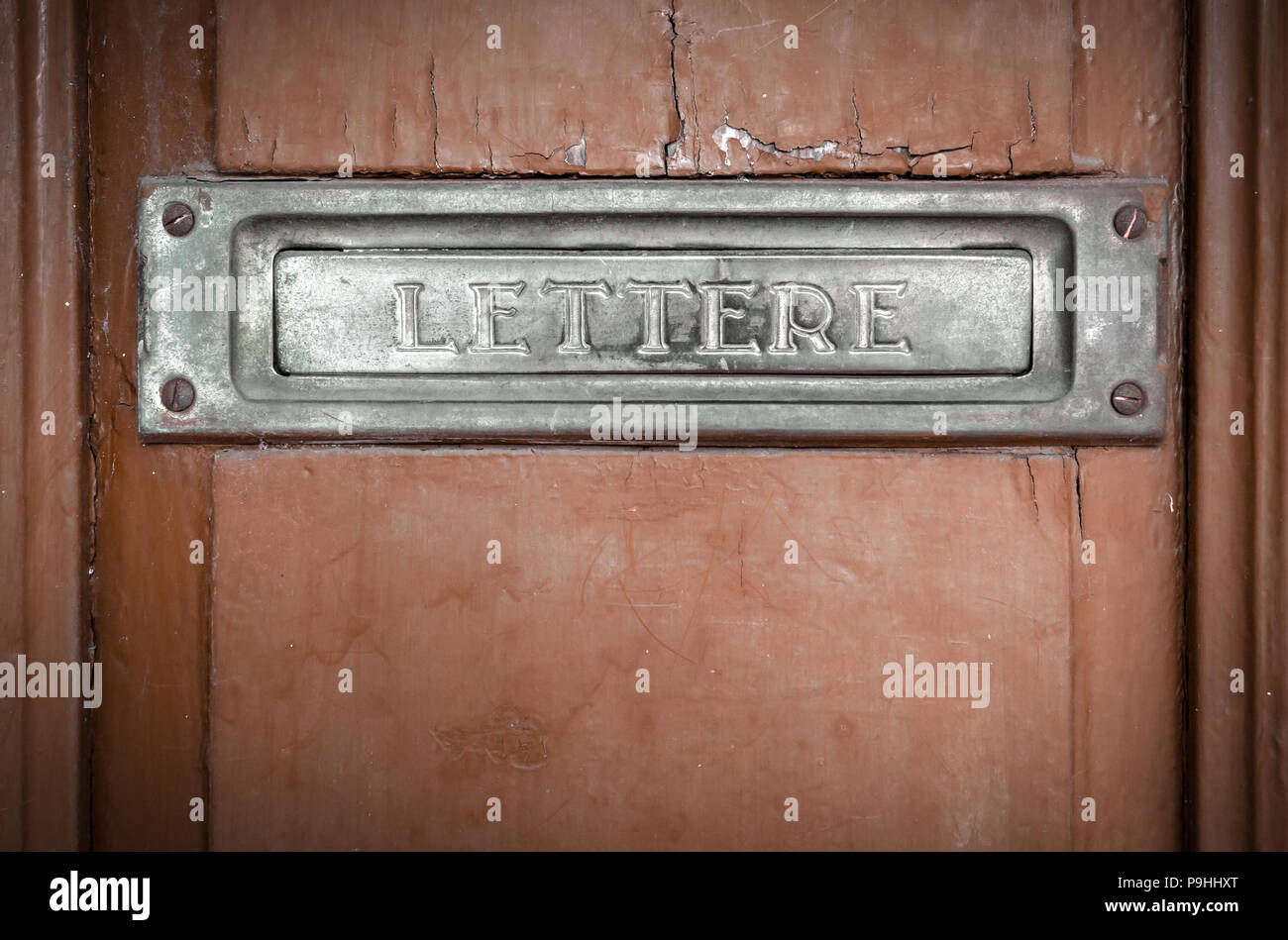 Wood door brass letter box hi-res stock photography and images - Alamy
