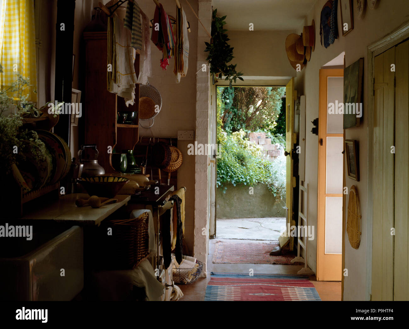 Back kitchen door hi-res stock photography and images - Alamy