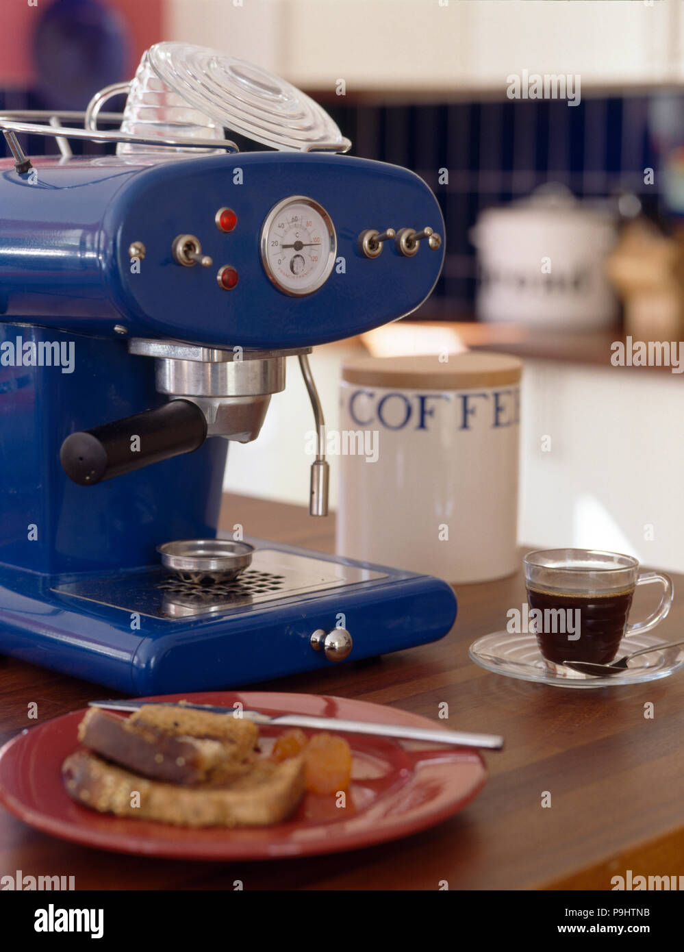 Machine A Expresso High Resolution Stock Photography and Images - Alamy