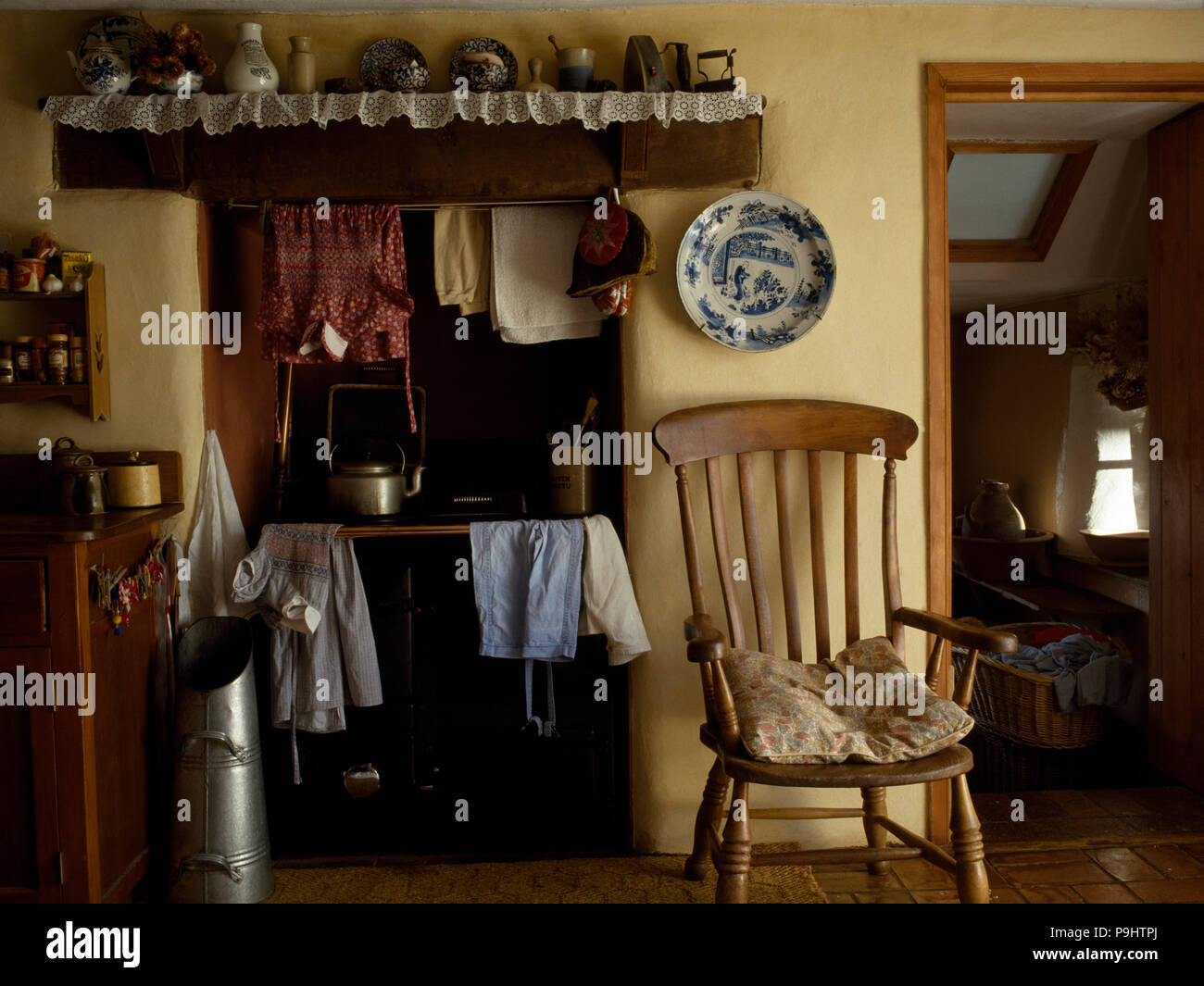Victorian cottage kitchen hi-res stock photography and images - Alamy