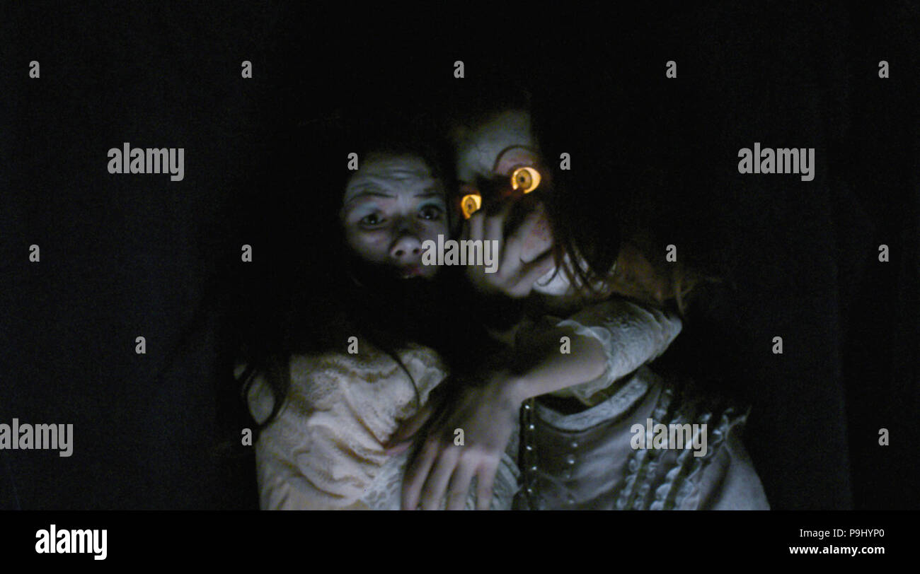 INCIDENT IN A GHOST LAND (2018) EMILIA JONES PASCAL LAUGIER (DIR ...