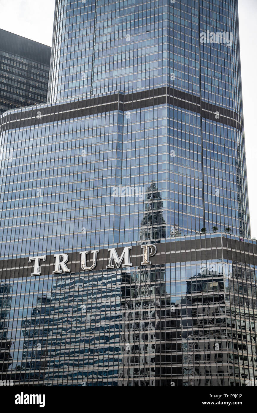 Trump Tower in the Financial District Downtown Chicago Stock Photo - Alamy
