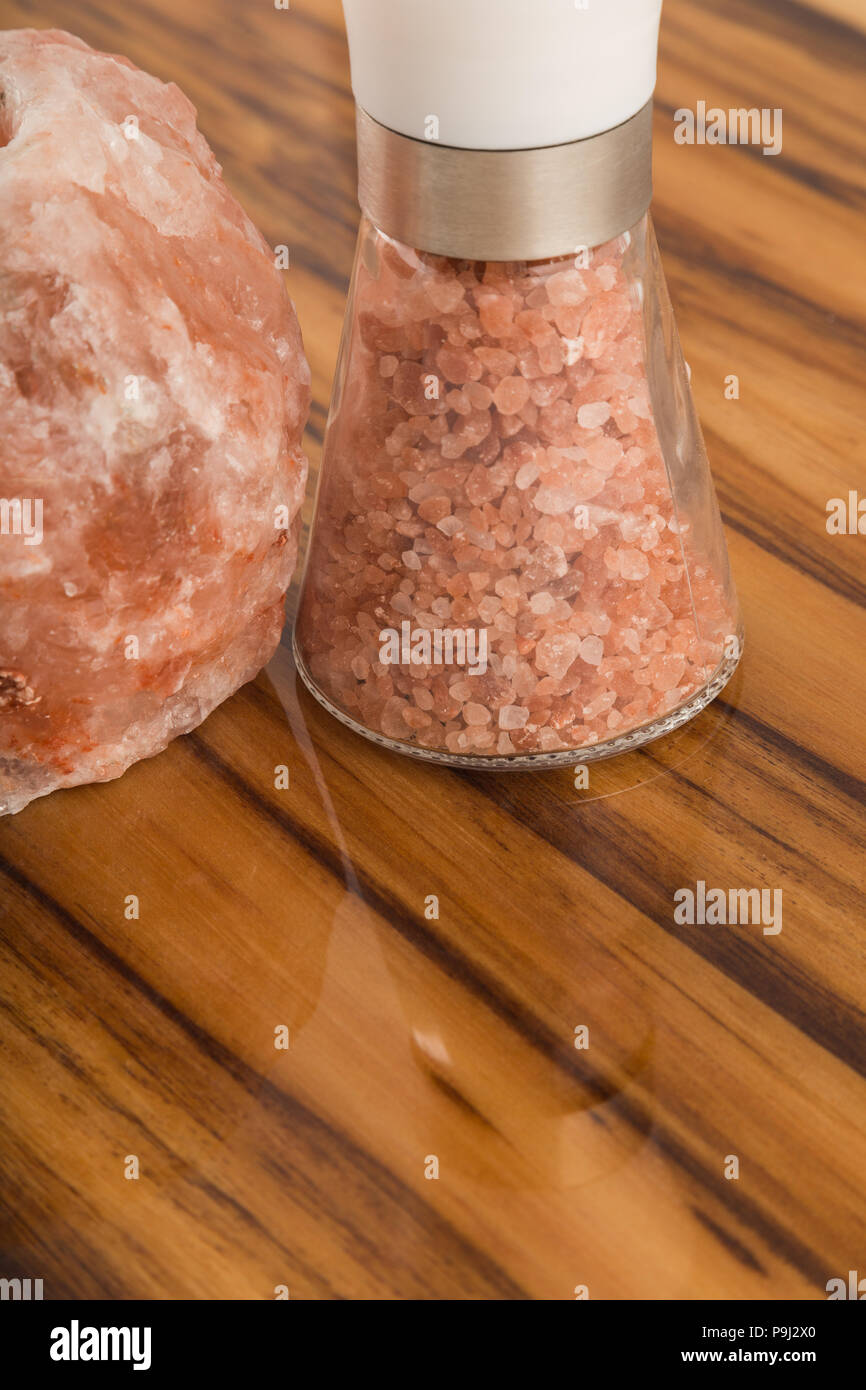 Gloss lacquer table hi-res stock photography and images - Alamy