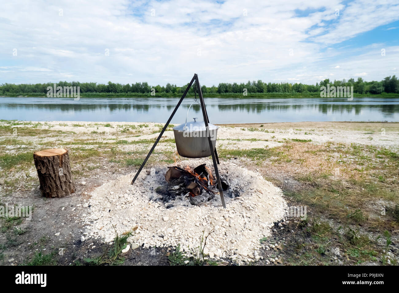Cauldron cooking hi-res stock photography and images - Alamy