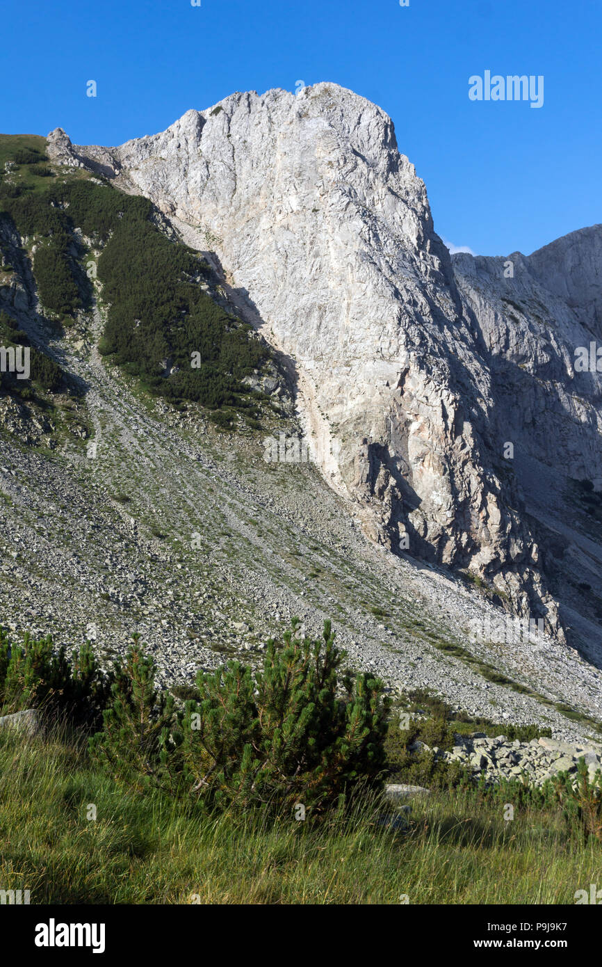 Amazing Panorama of rocks of Sinanitsa peak covered with shadow, Pirin ...