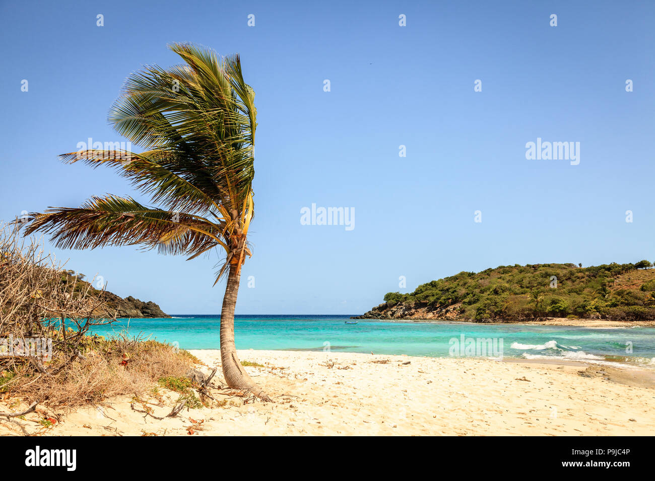 Empty british beach hi-res stock photography and images - Alamy