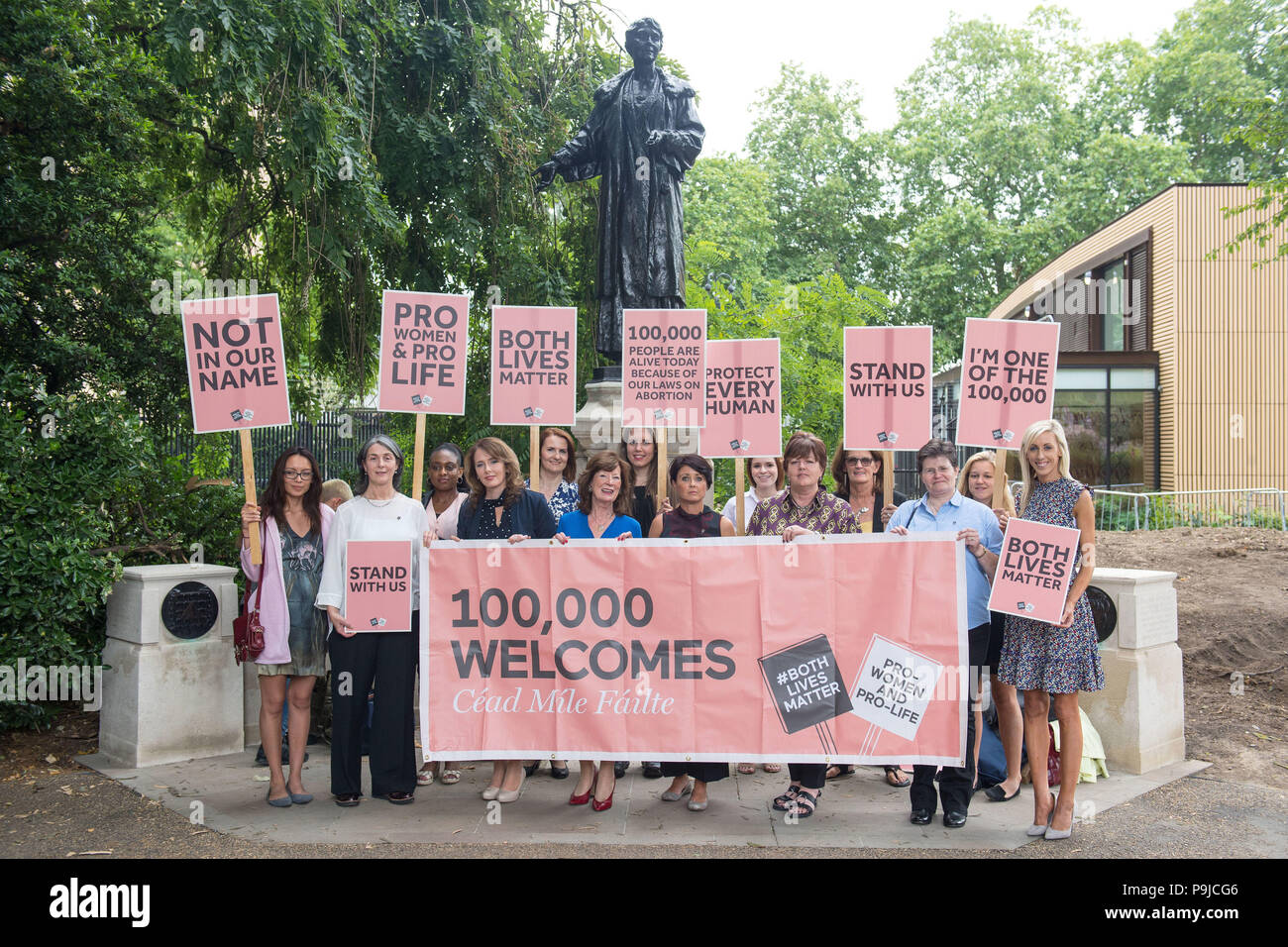 Statue of emmeline pankhurst protest hi-res stock photography and ...