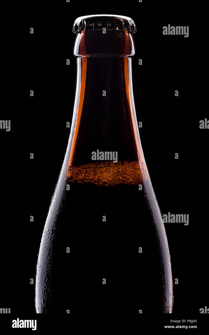 Black background beer hi-res stock photography and images - Alamy