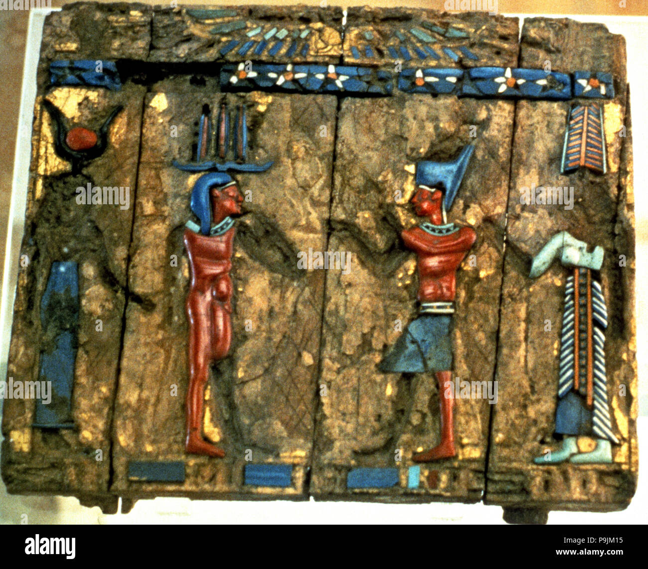 Human figures hi-res stock photography and images - Alamy