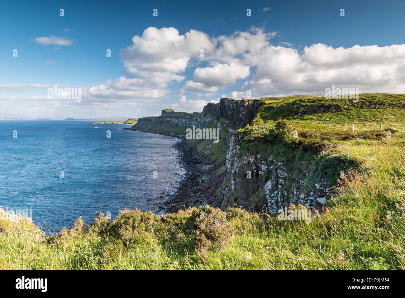 Coast at Kilt Rock View Point, Isle of Skye, Inner Hebrides, Scotland ...