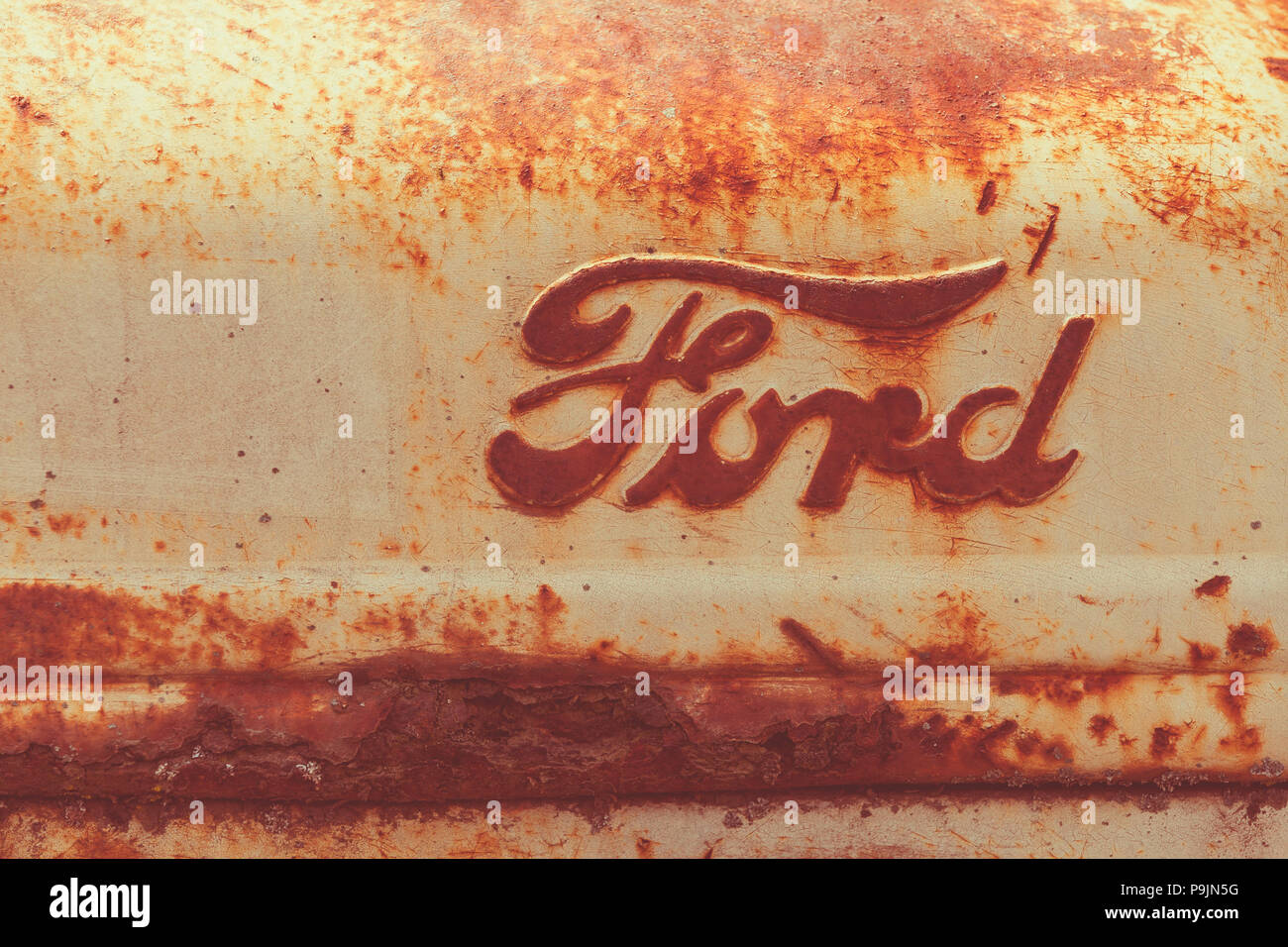Classic Ford logo on a vintage tractor body Stock Photo - Alamy