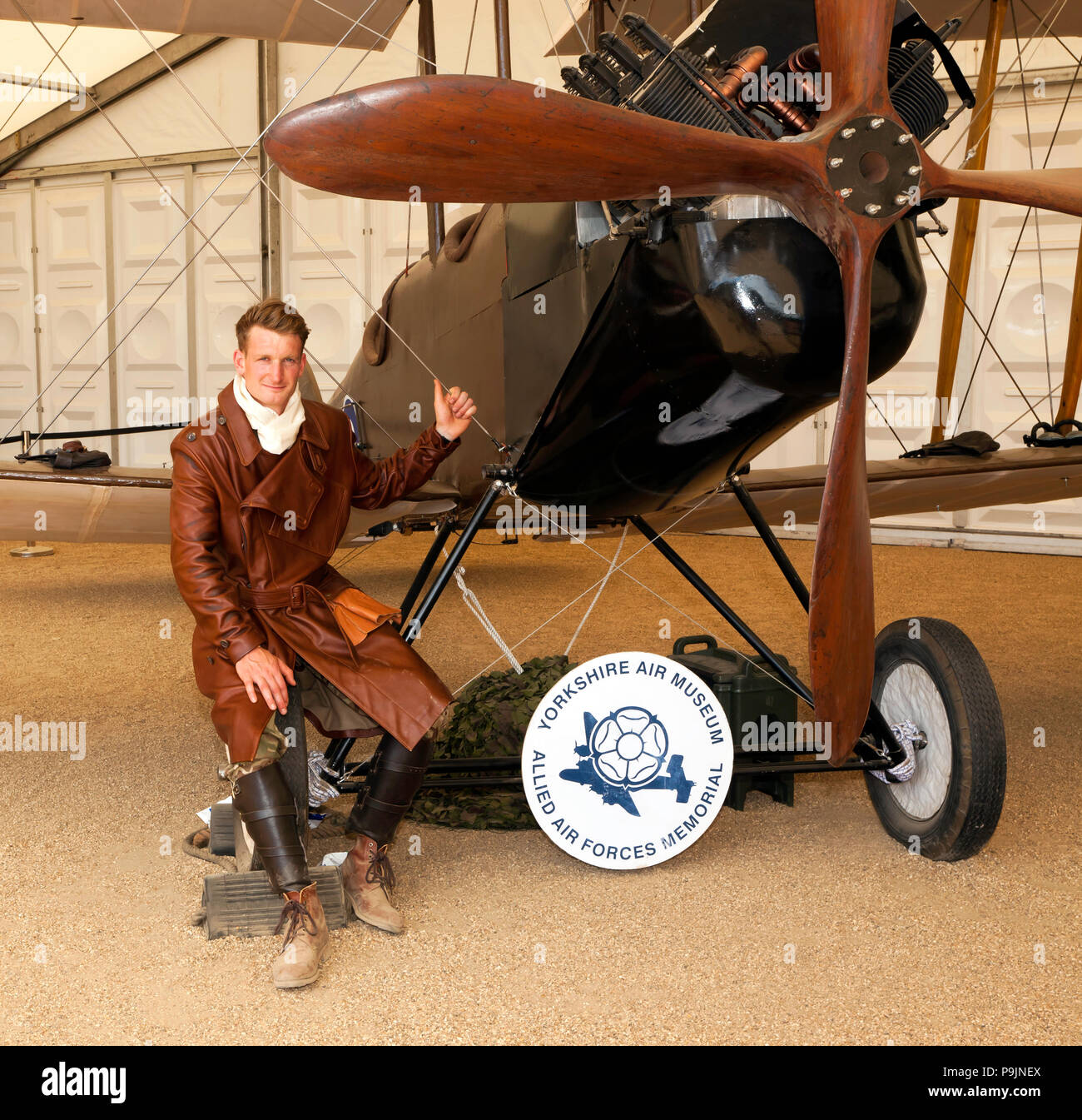 Royal flying corps uniform hi-res stock photography and images - Alamy