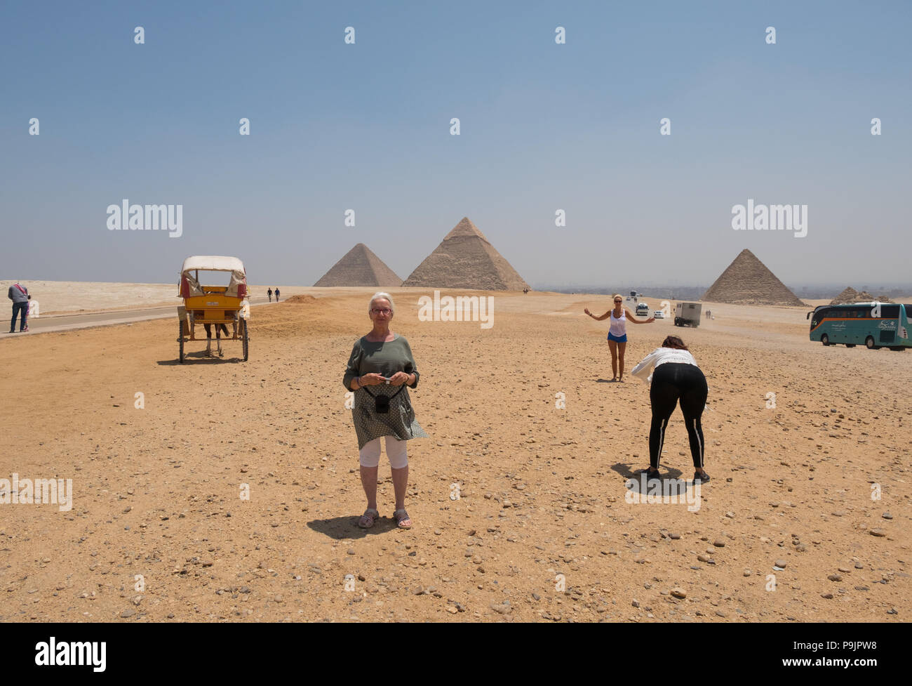 Tourists at the Pyramids of Giza, Egypt Stock Photo - Alamy