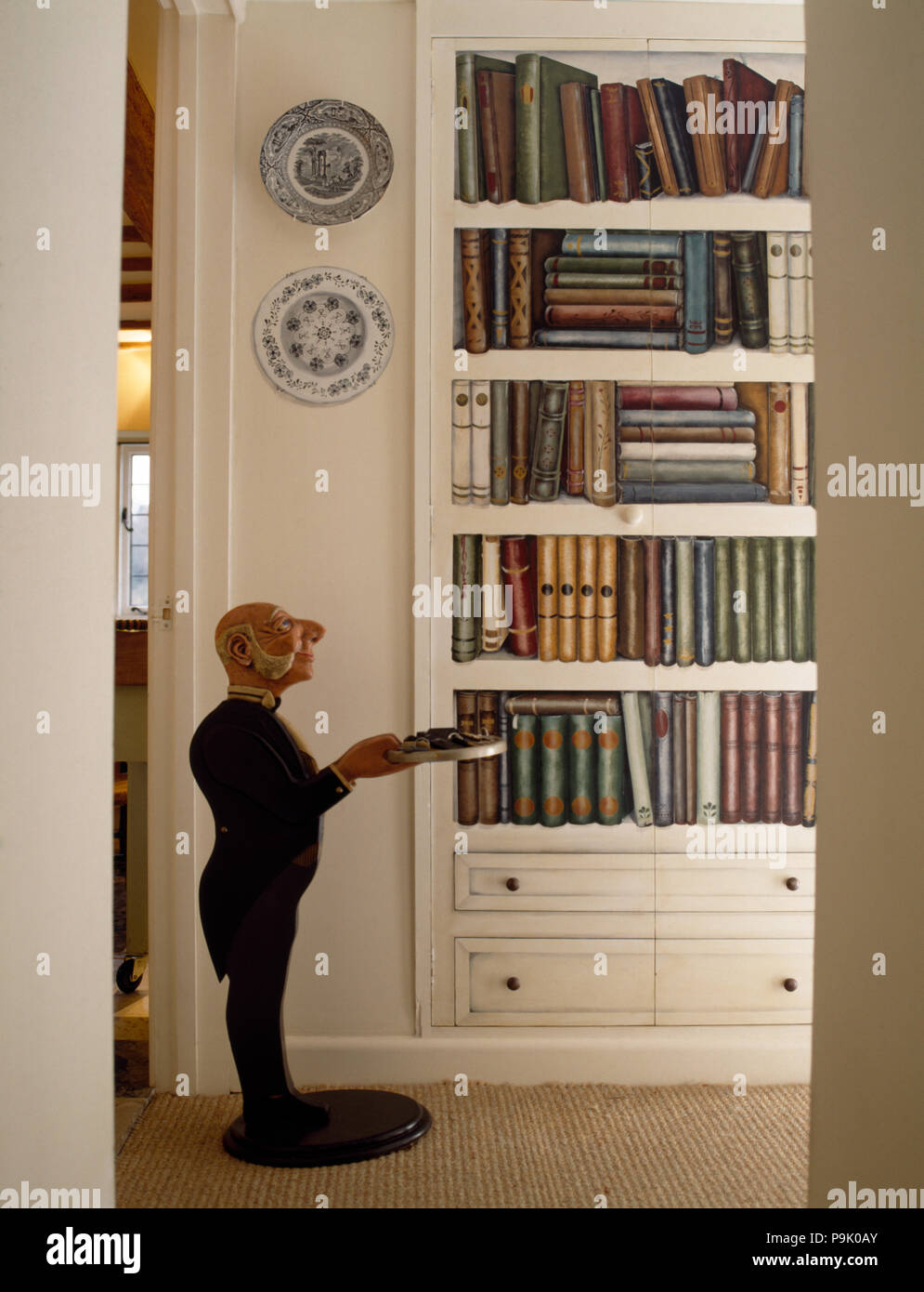 Dumb waiter butler hi-res stock photography and images - Alamy
