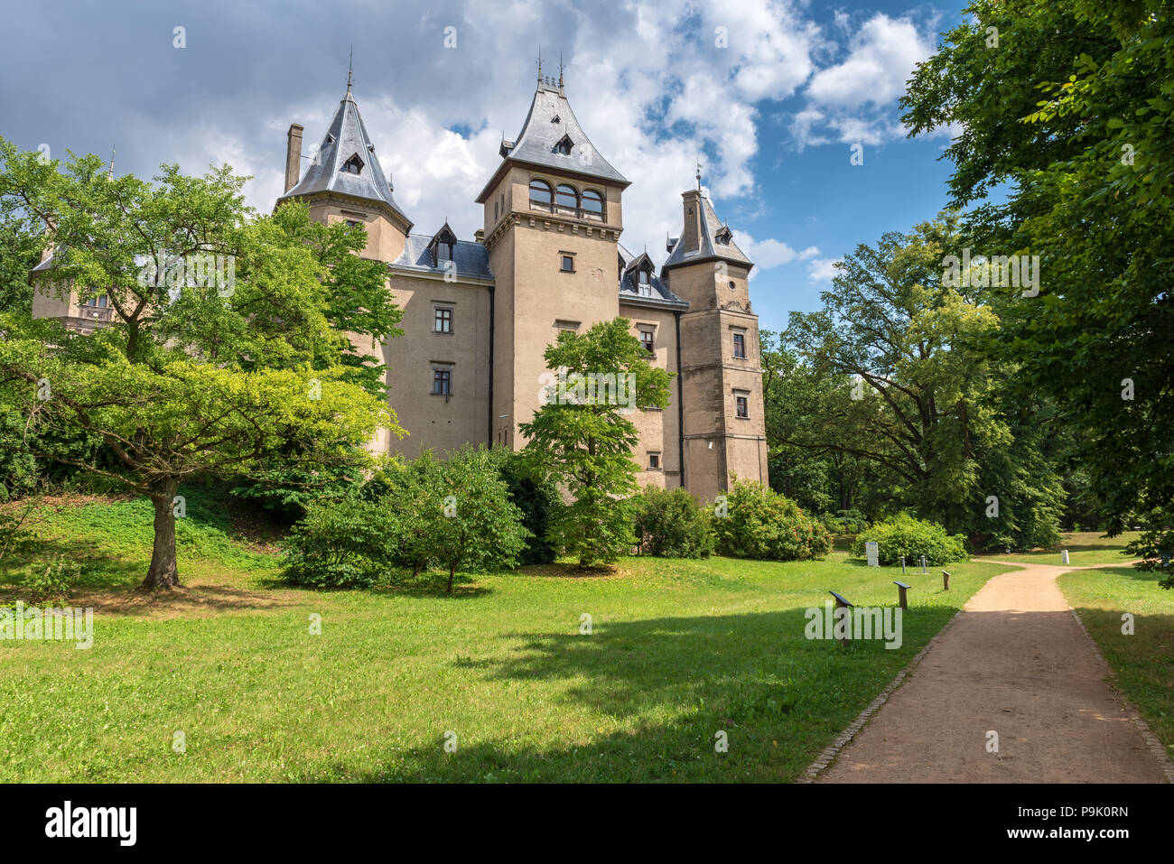 Early renaissance style architecture hi-res stock photography and ...