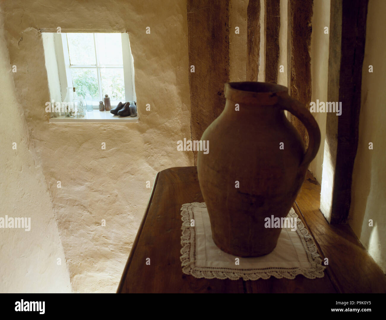 Stairs large windows landing hi-res stock photography and images - Alamy