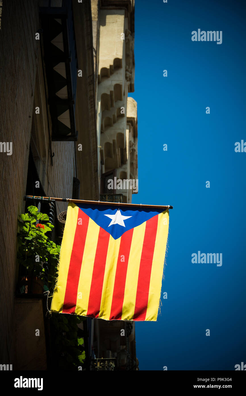 Catalonia flag hi-res stock photography and images - Alamy