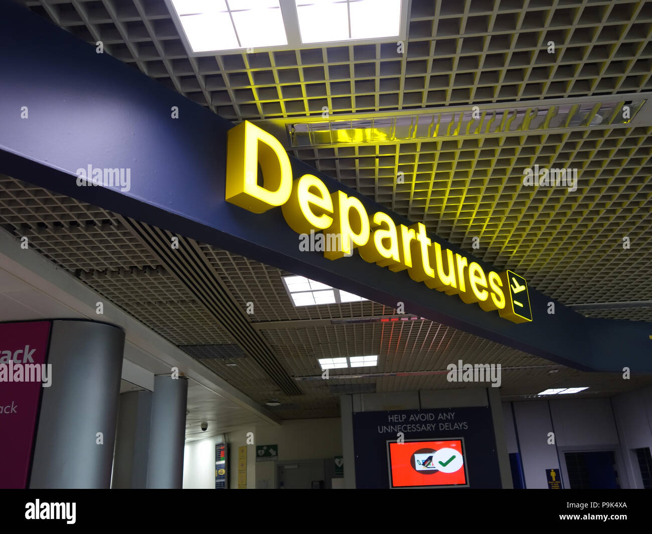 Departures Airport Sign High Resolution Stock Photography and Images ...