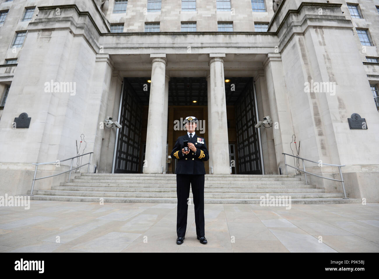 The new operation shader medals hi-res stock photography and images - Alamy