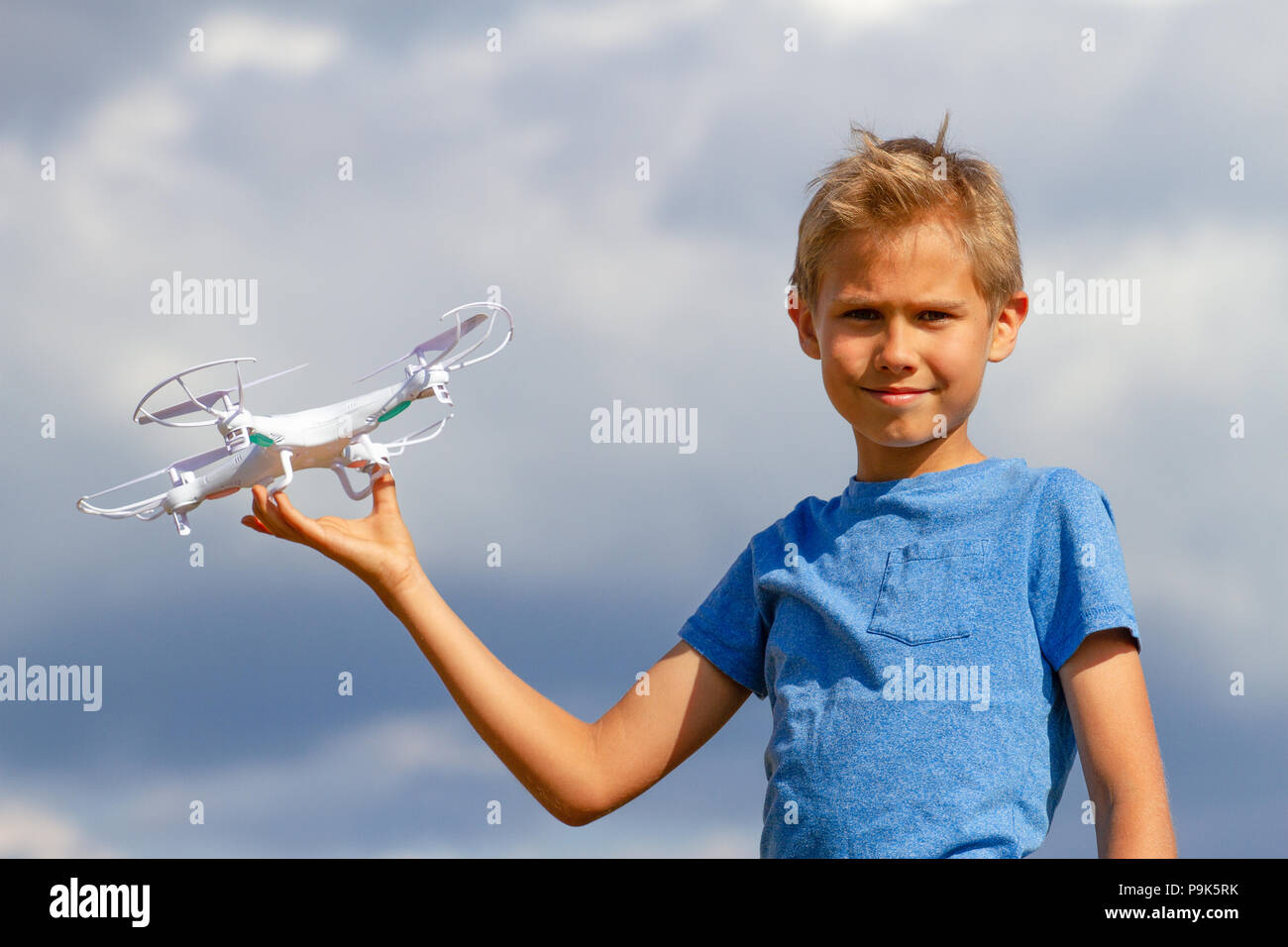 Kid with drone hi-res stock photography and images - Alamy