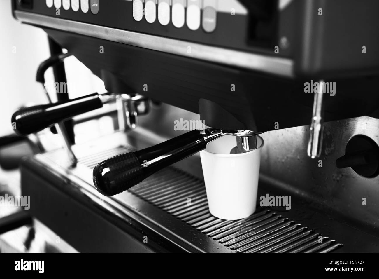 Large coffee machine in the street coffee shop Stock Photo - Alamy