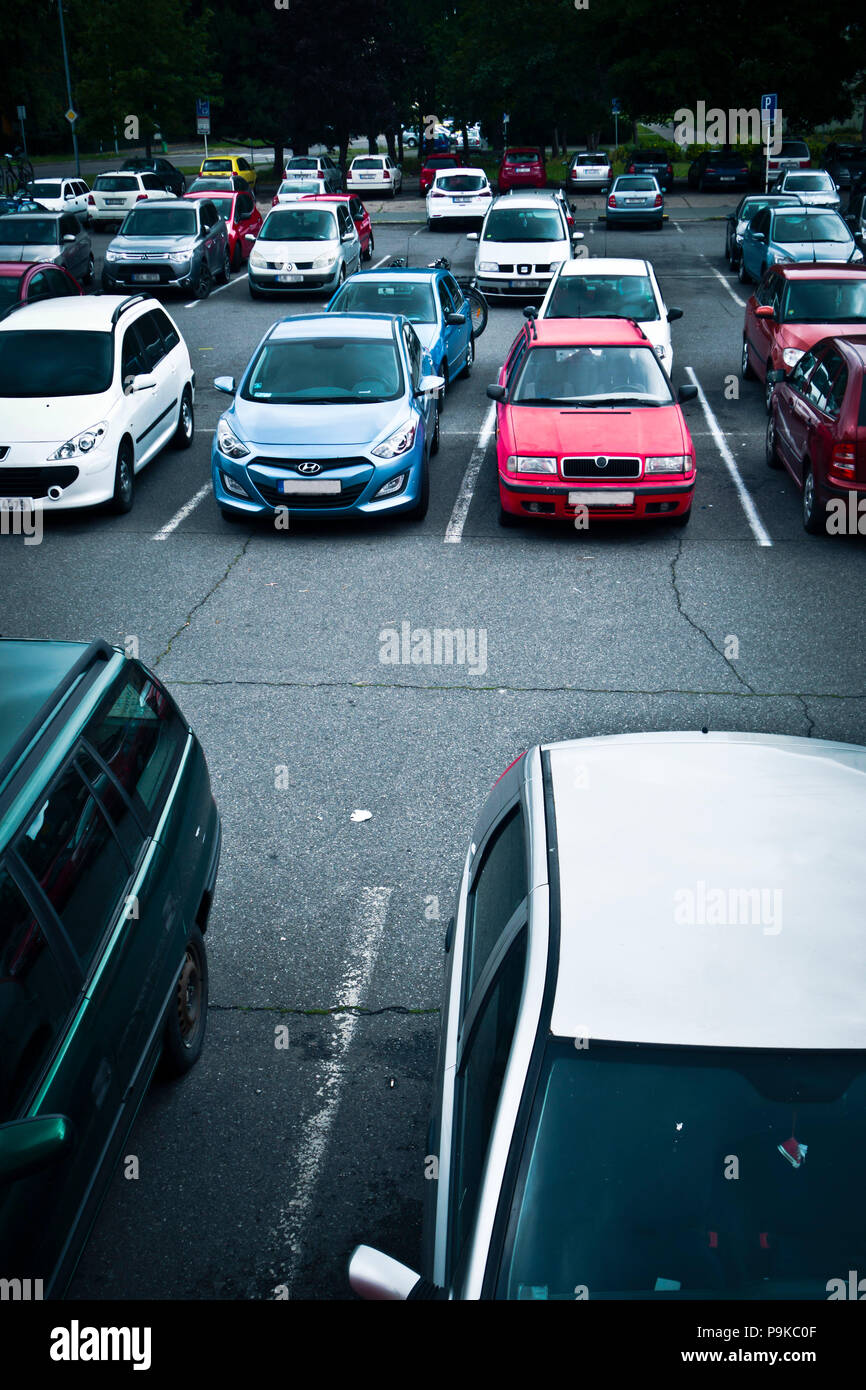 Auto car park parking lot hi-res stock photography and images - Alamy