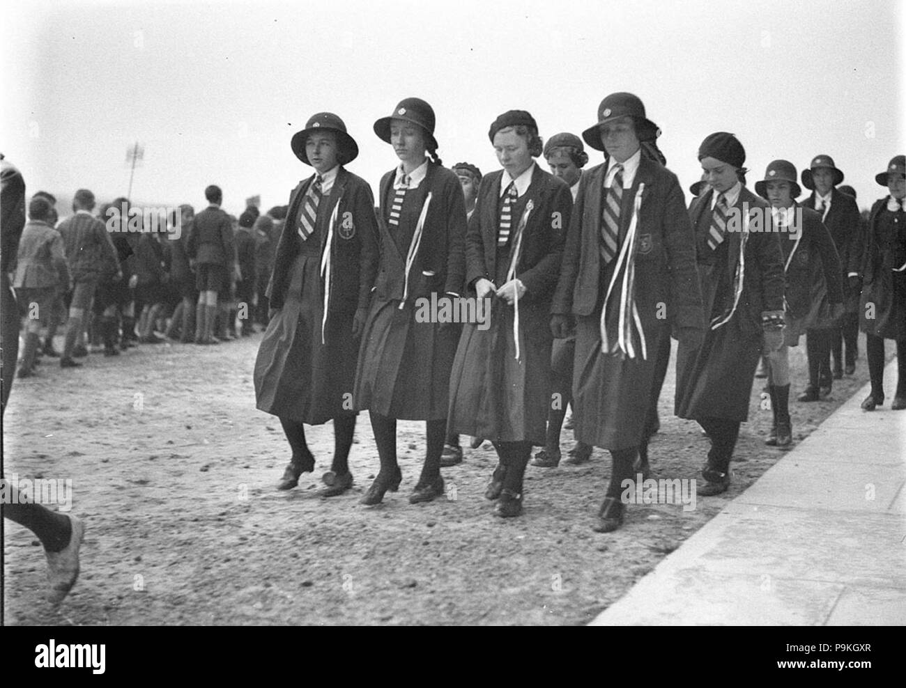 264 SLNSW 42472 Catholic schoolchildren at Cerretti memorial Manly ...
