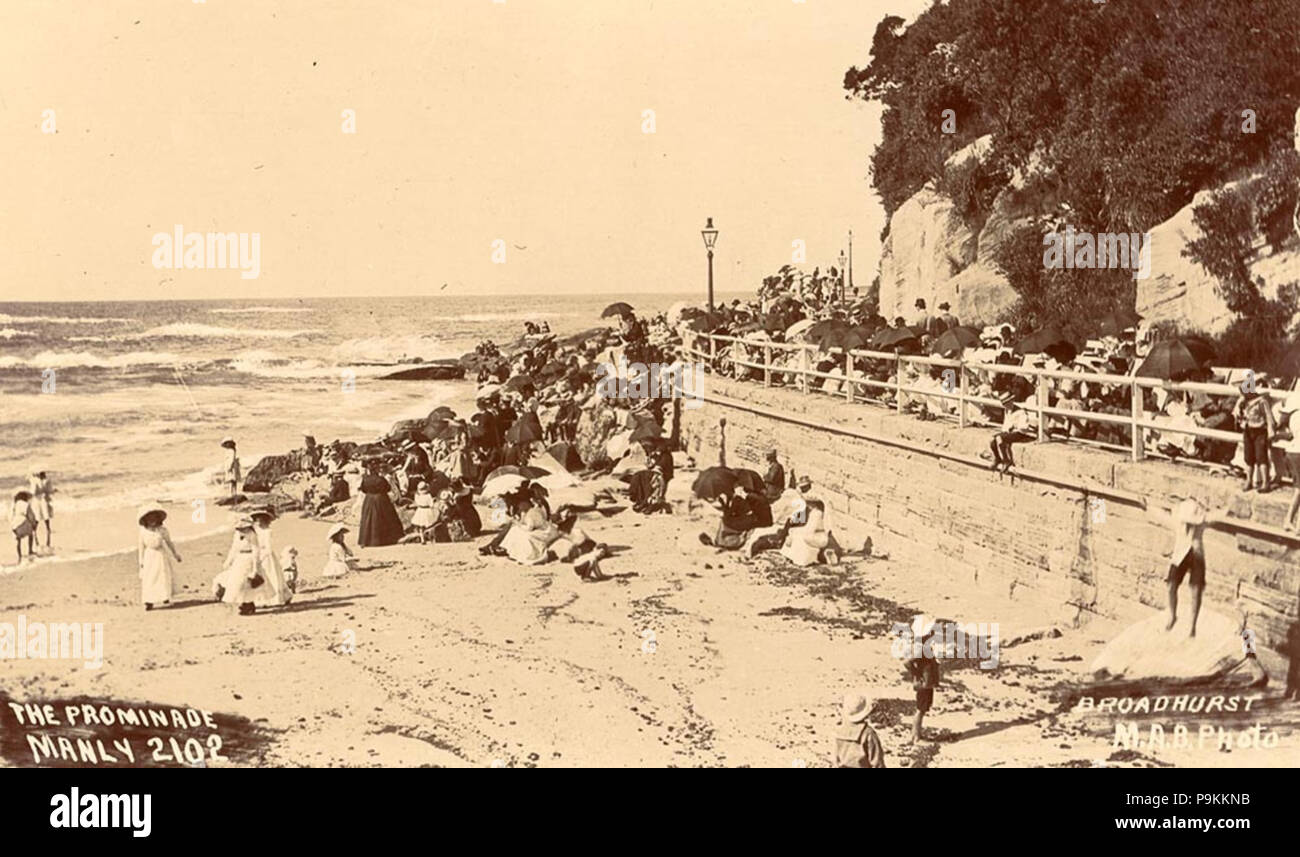 Manly beach promenade hi-res stock photography and images - Alamy