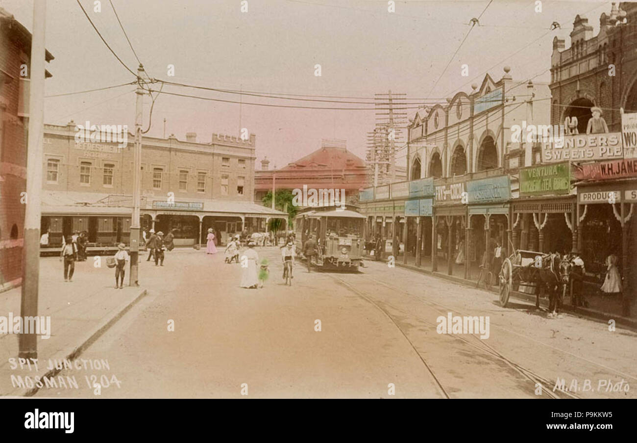 Spit street hi-res stock photography and images - Alamy