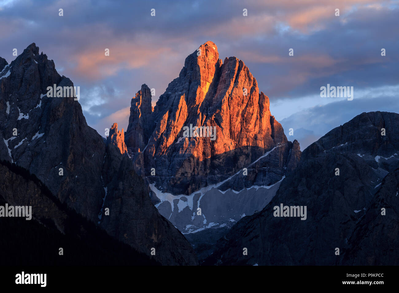 Beautiful sunset glow on hi-res stock photography and images - Alamy