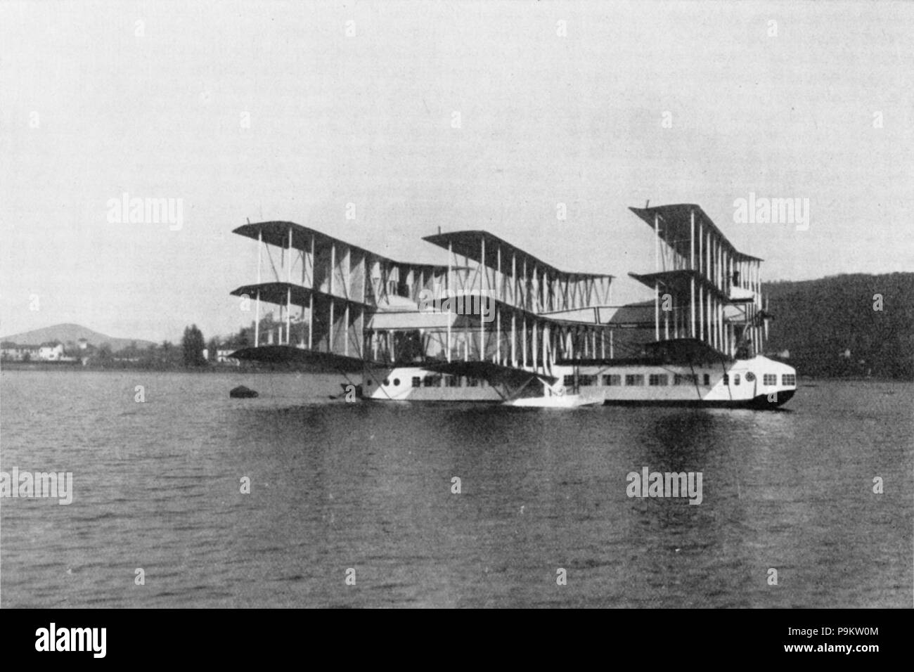 310 The Caproni Ca.60 on Lake Maggiore, 1921 Stock Photo - Alamy