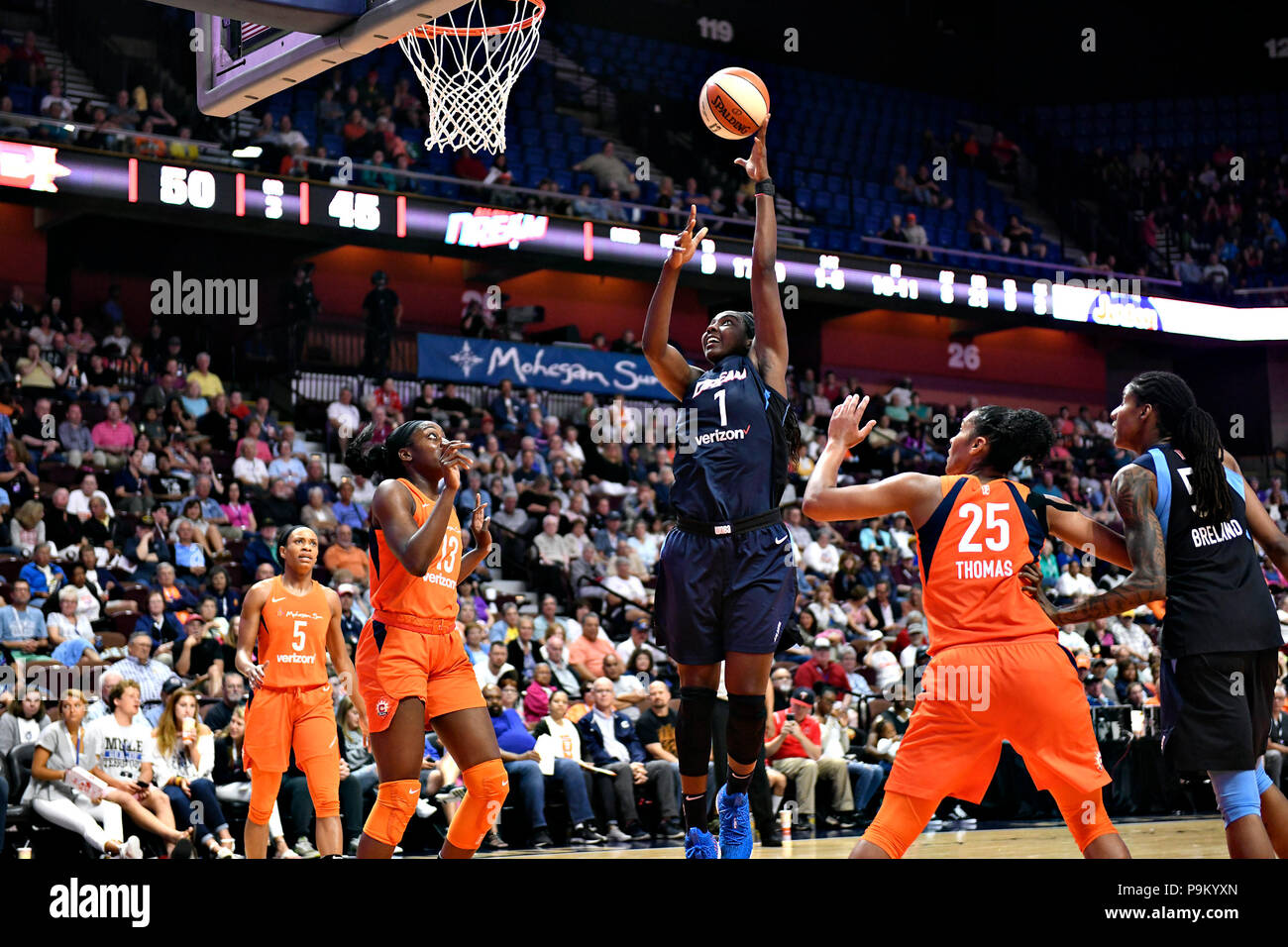 Elizabeth williams hi-res stock photography and images - Alamy