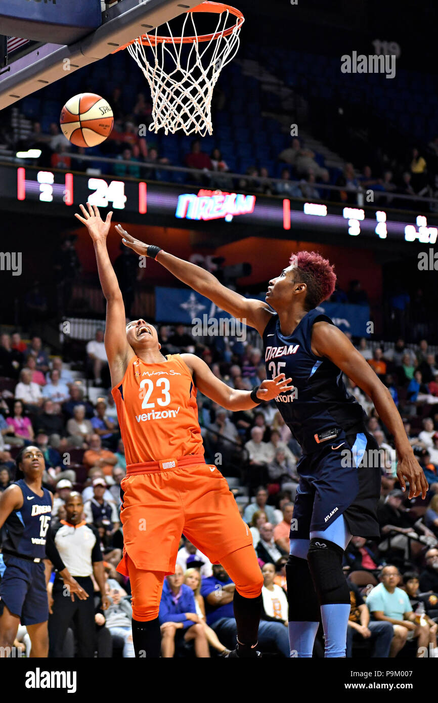 Connecticut, USA. 17th July, 2018. Connecticut Guard, Layshia Clarendon ...