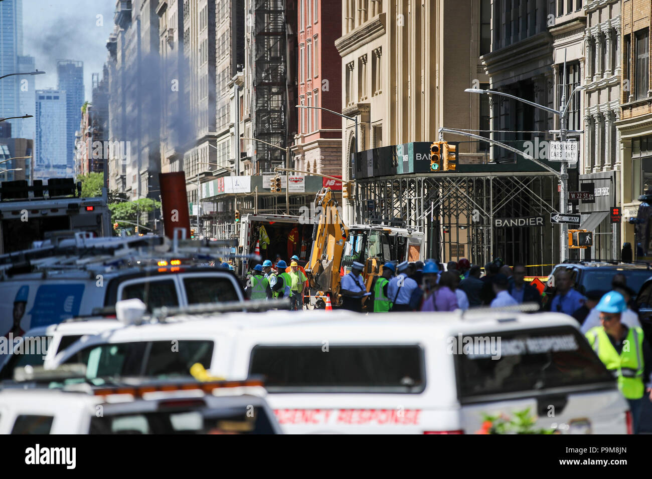 Manhattan steam explosion hi-res stock photography and images - Alamy
