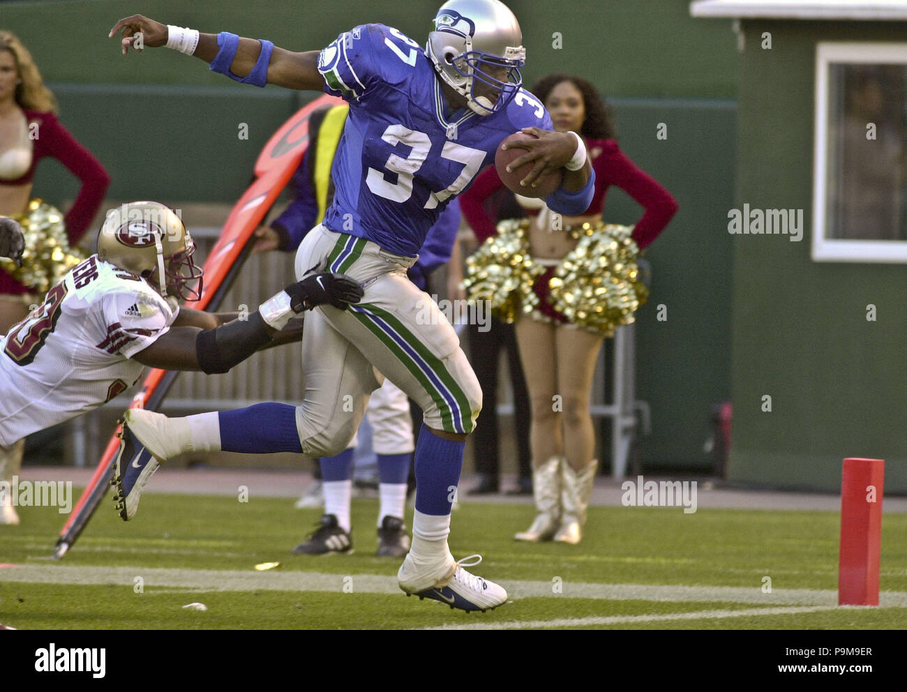 Shaun alexander 2001 hi-res stock photography and images - Alamy