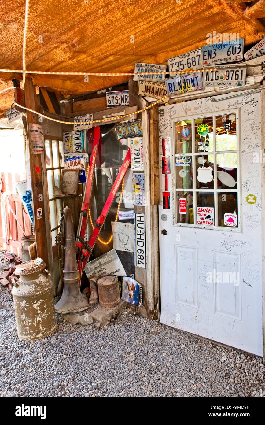 Antique bazaar restaurant hi-res stock photography and images - Alamy