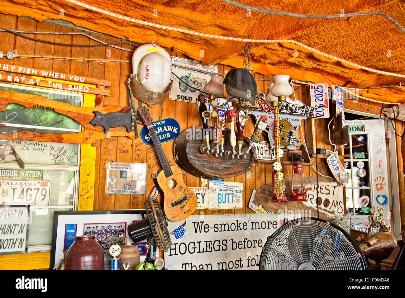 Antiques and things hi-res stock photography and images - Alamy